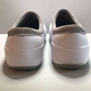 Landau | Shoes | Landau Footwear Clogs Comfort High Wedge Heel | Poshmark